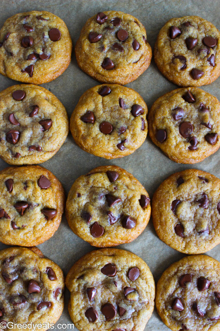 Easy Chocolate Chip Cookies Recipe - Greedy Eats